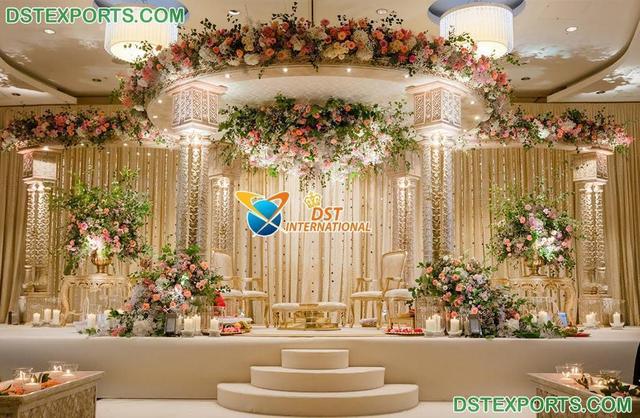 Discover Hollywood Prom Theme Decorations | Premium Party Supplies