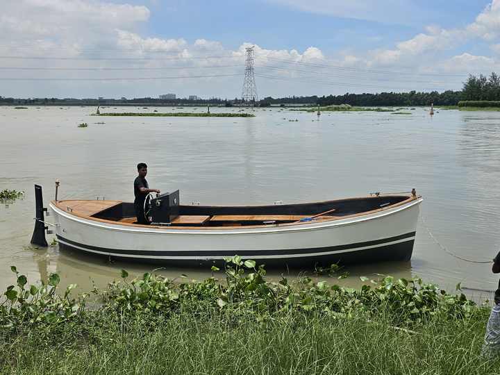 Custom Luxury Sloep Boat Design with Teak Wood & Fiberglass