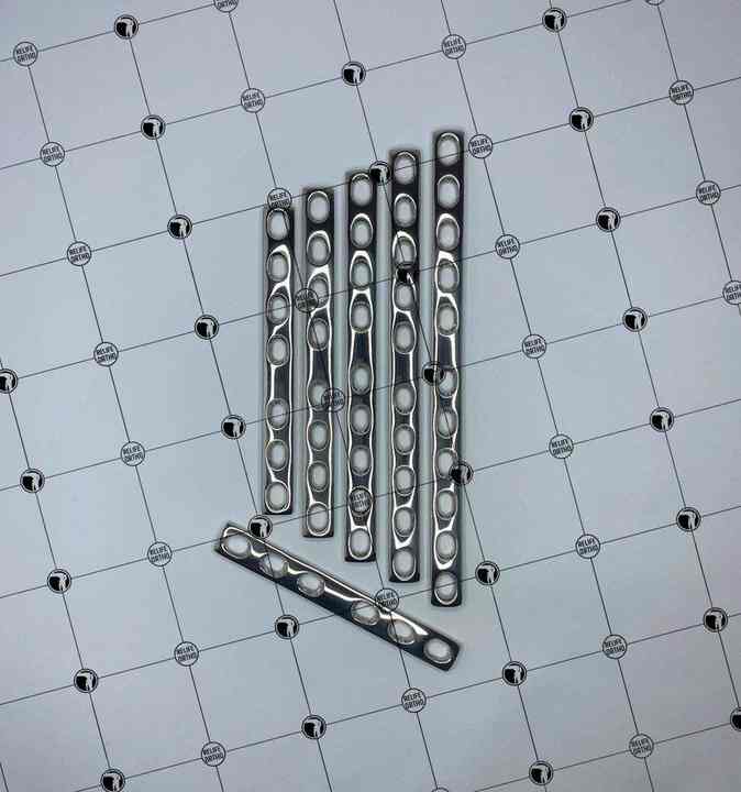 DCP Narrow Plate 4.5mm (6 to 14 Holes) 7pcs Set Stainless Steel 316L ...