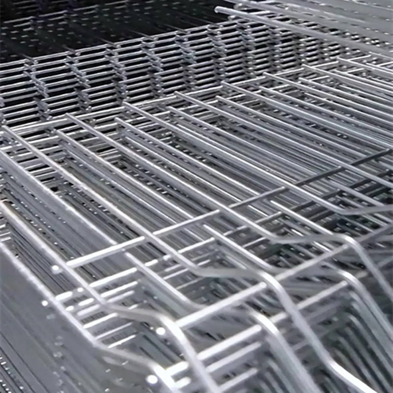 High Quality 3D Curved Welded Galvanized Wire Mesh Square Hole Farm ...