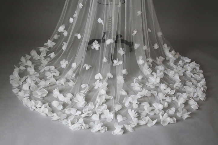 Elegant Handmade Wedding Veil with 3D Flowers & Soft Tulle