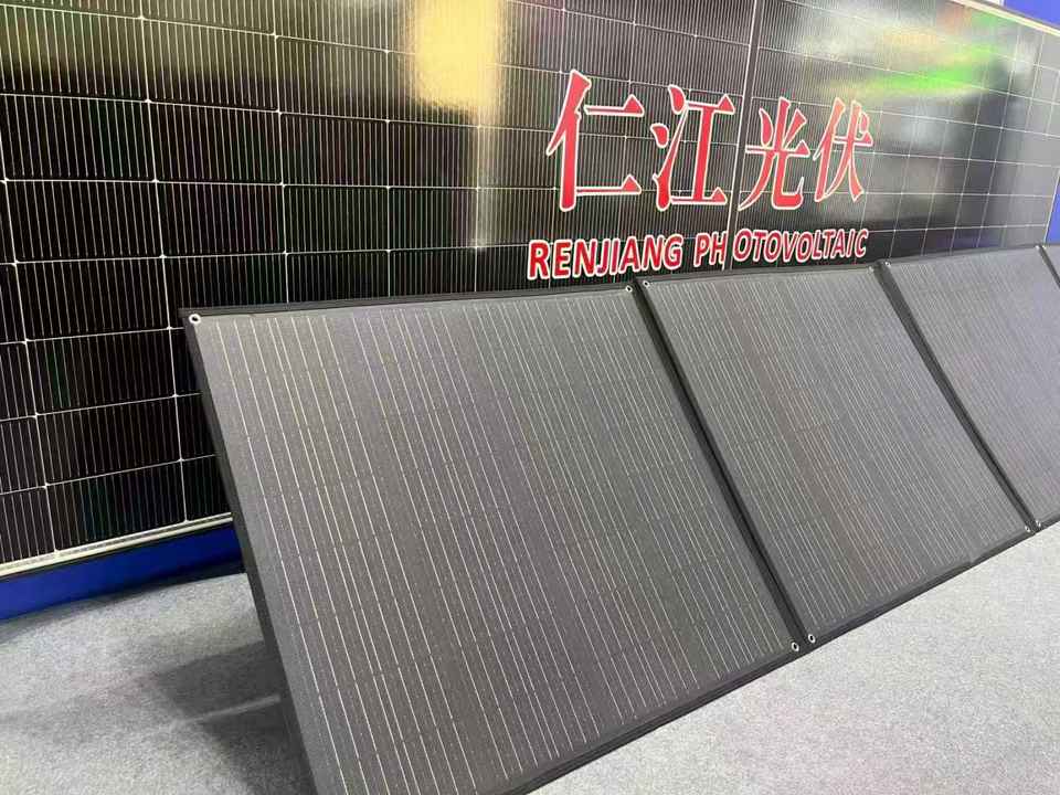 IP68 Waterproof 400W High Efficiency TUV Certified Foldable Solar Panel ...