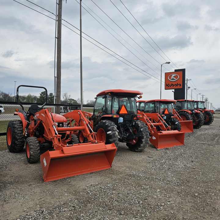 2017 Kubota L3902 Mini Farm Tractor - 40HP with Loader