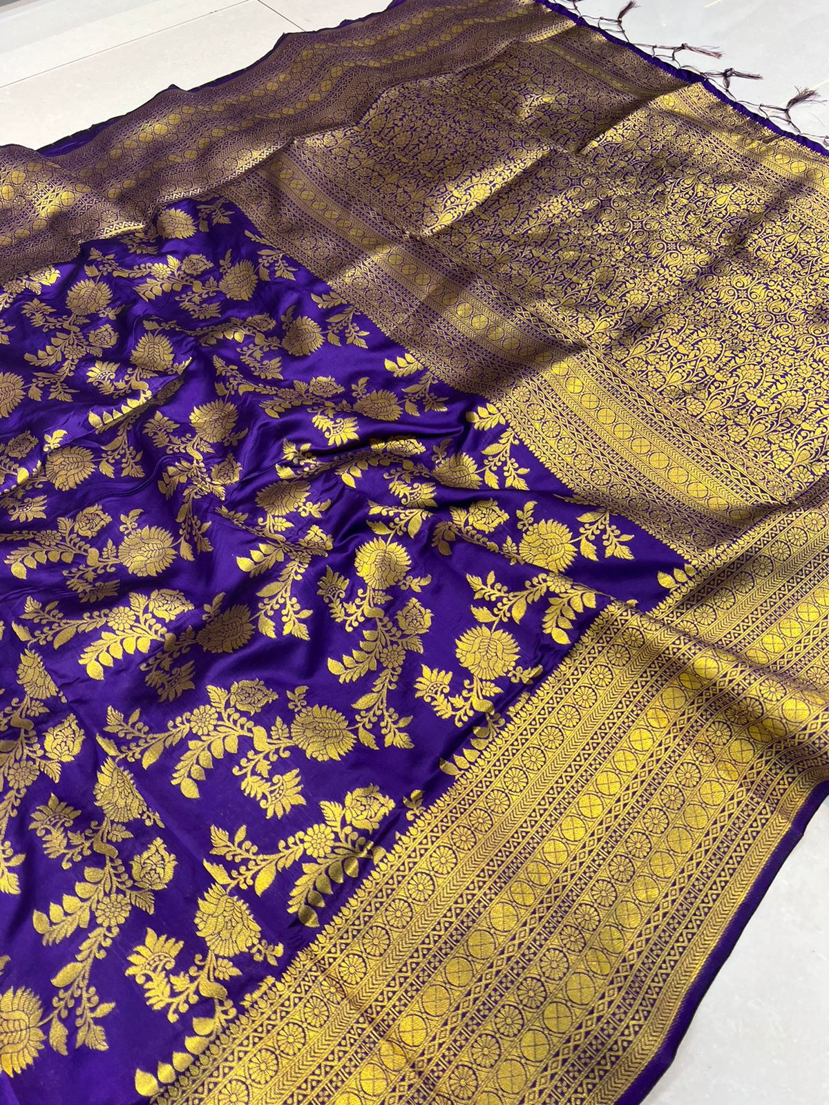 Deals Katan Saree Limited Edition Collection | Alibaba.com