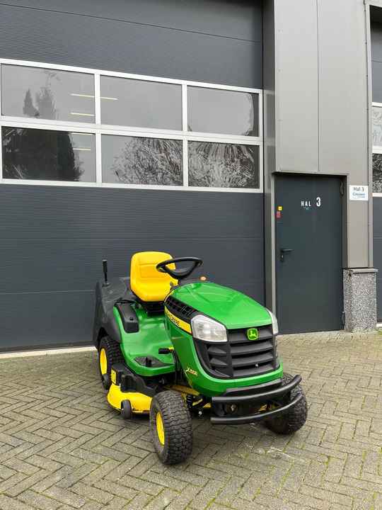 John Deere X155R Lawn Mower - Efficient Gasoline Grass Cutter
