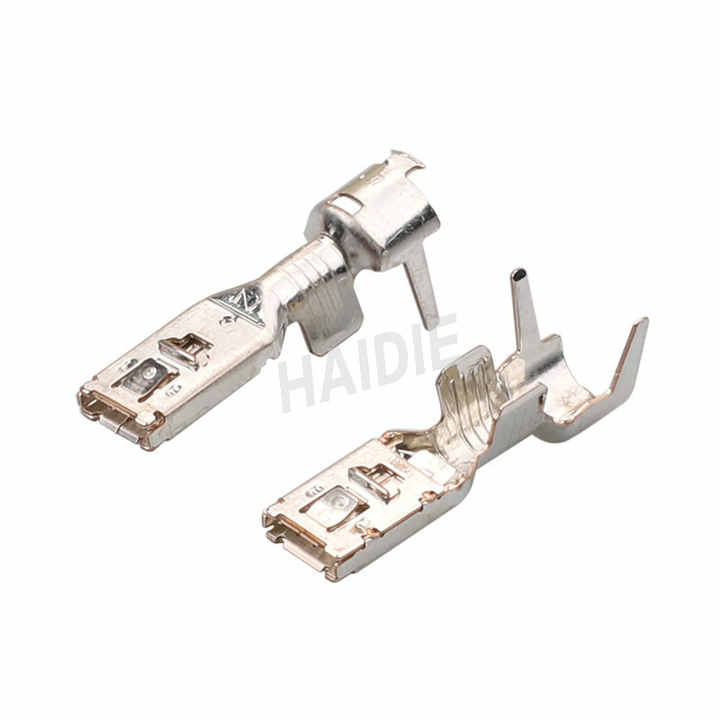 Automotive Connector Crimp Terminal Block 22124544850