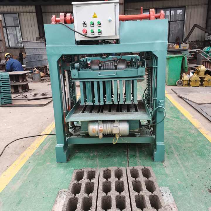 Automatic Hollow Brick & Interlock Block Making Machine with Motor for ...