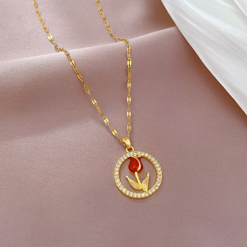 How to Choose the Best Red Rose Necklace: A Complete Buying Guide