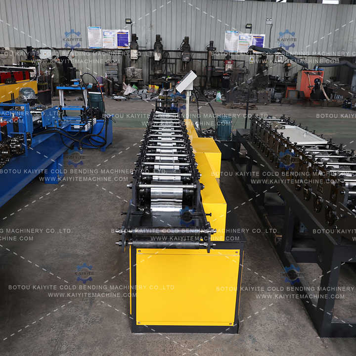 CE Certified Metal Fence Panel Forming Machine Fence Making Machine ...