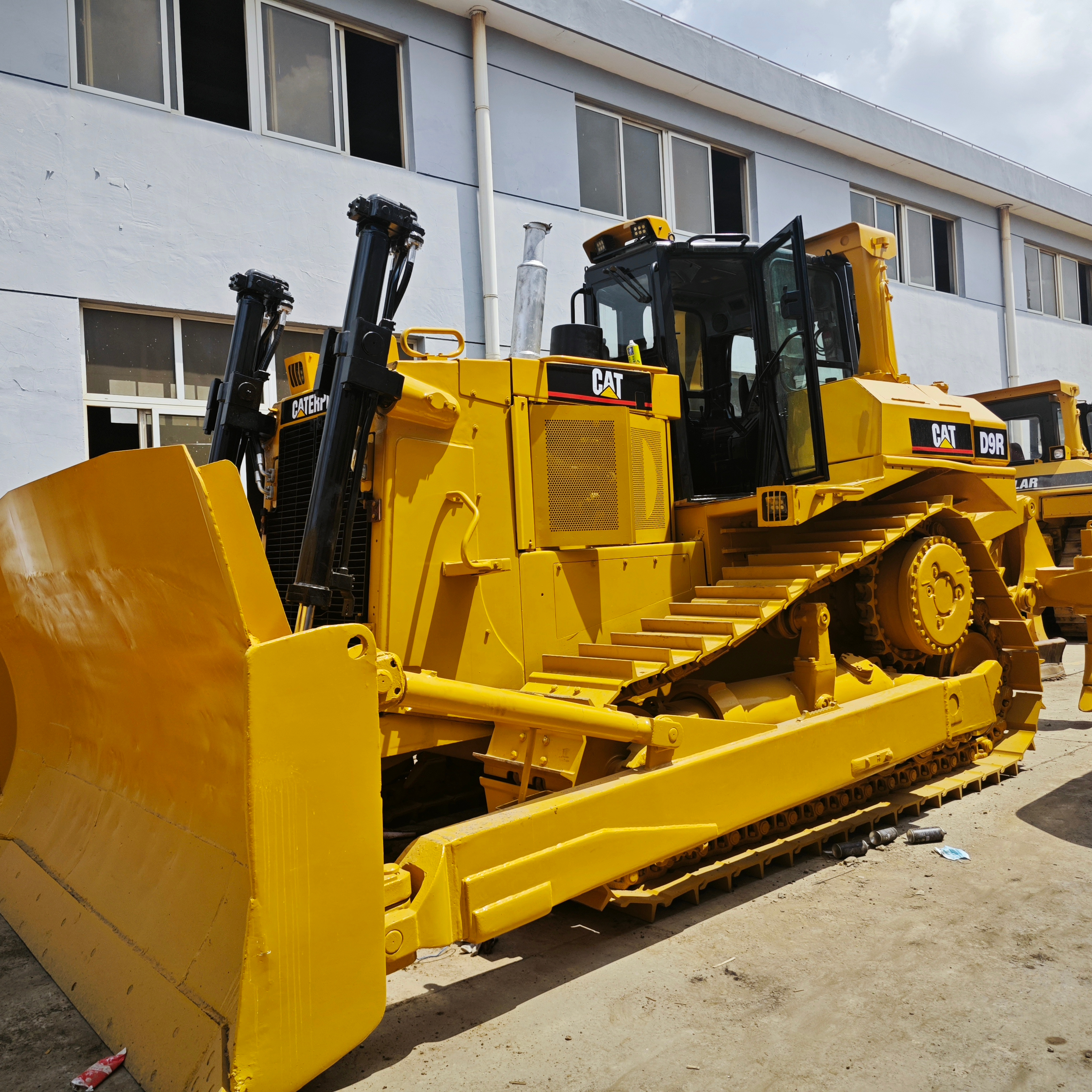 Caterpillar D9 for Sale - Reliable Bulldozers at Low Prices