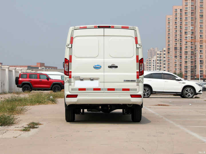 Kama Ev Refrigerated Closed Van Truck New Energy Mini Cargo Freezer Van ...