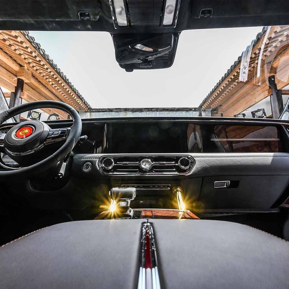 Hongqi LS7 4.0T SUV - 360HP V8, 4-Seater Flagship Edition
