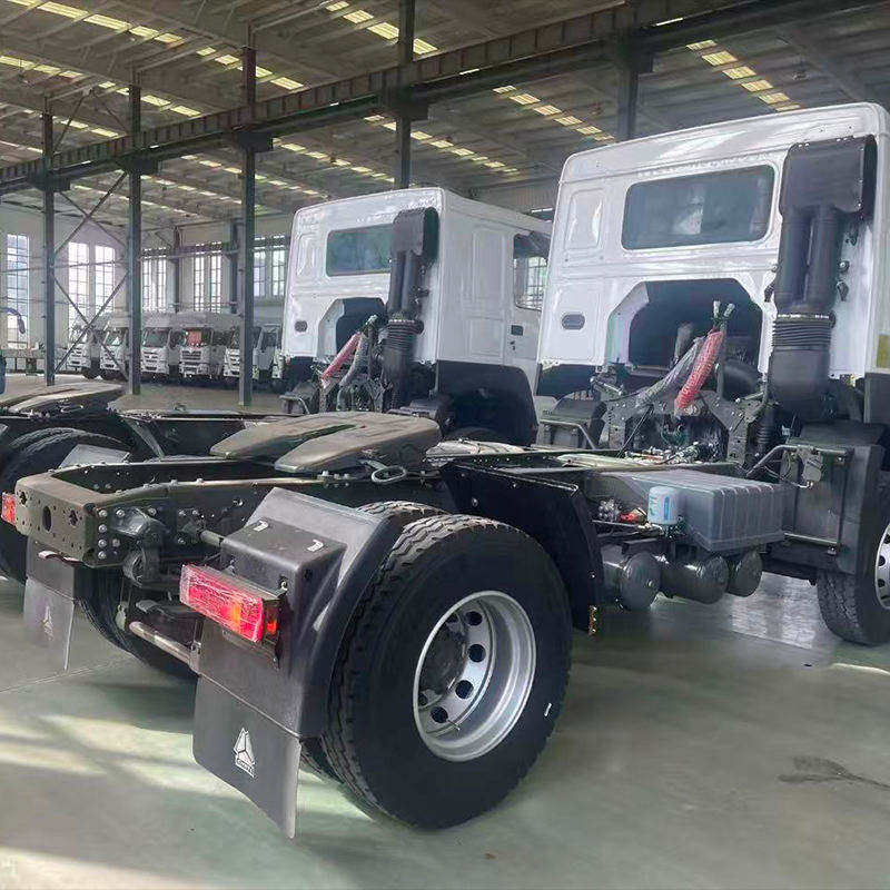 Sinotruk Howo Tractor Truck Used Diesel 4x2 Drive Wheel Weichai Engine ...