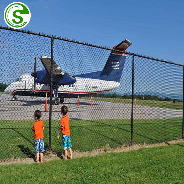 Industrial Use Versatile Wire Mesh Fencing Galvanized Chain Link Fence ...