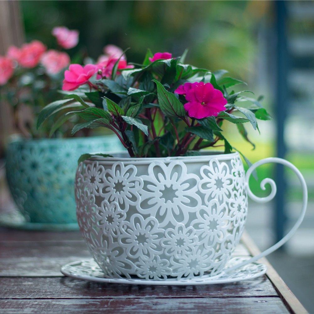 Custom Coffee Cups - Personalized Durable Designs