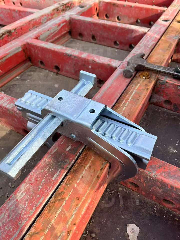 Galvanized Steel High Strength Adjustable Alignment Formwork Clamps BFD ...