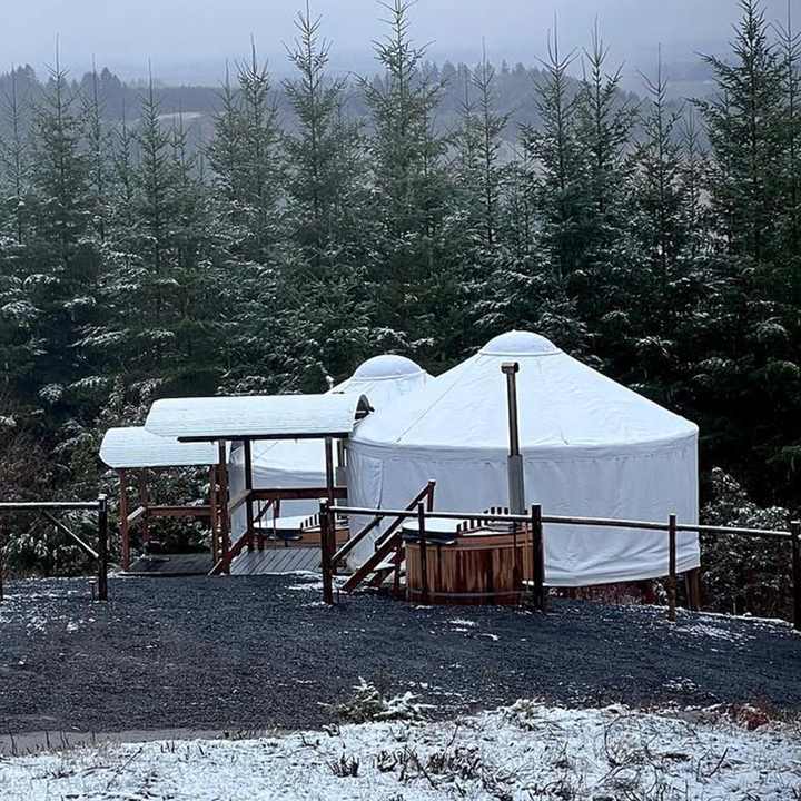 Luxury Family Yurt for Glamping & Outdoor Living, 5-10m Diameter, OEM/ODM