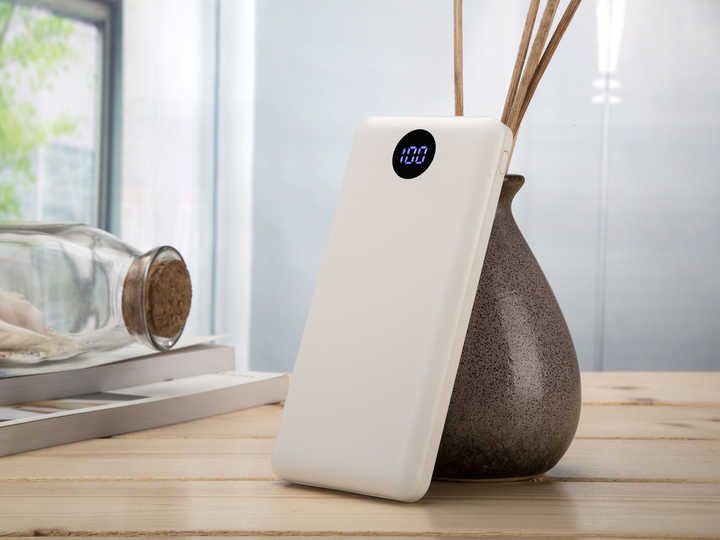 Factory Custom Portable Charging Bank with Actual Capacity of 10,000 ...