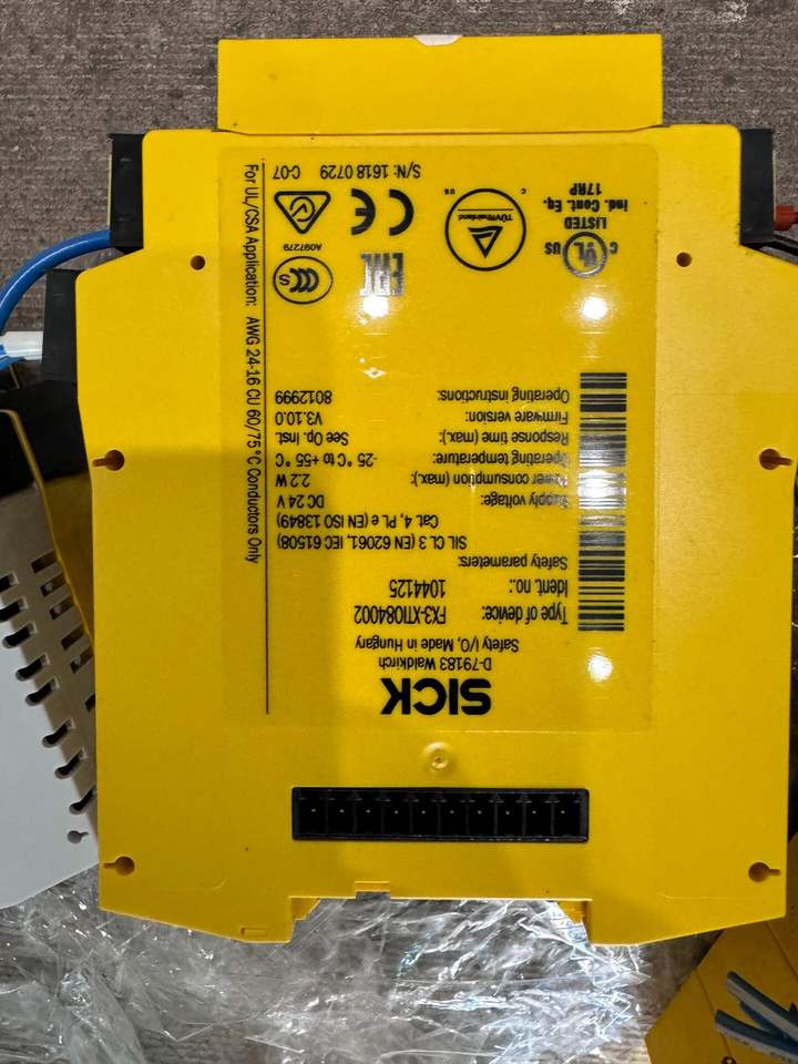 FX3-XTI084002 Safety Relay 1044125 for PLC| Alibaba.com