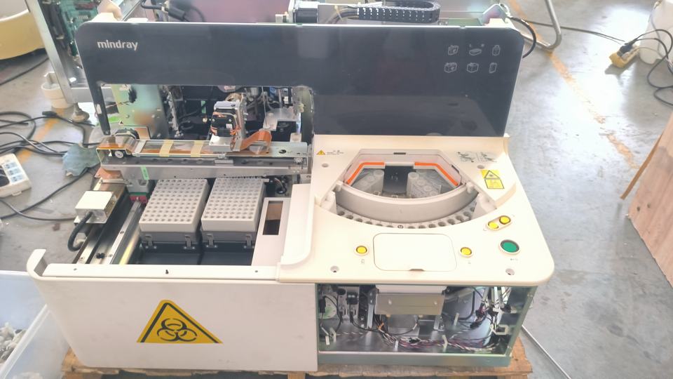Being Used Mindray Auto Immune Analyzer Cl900i
