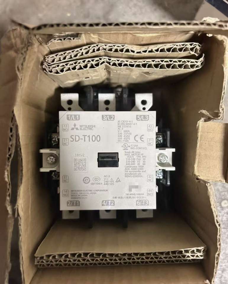 Genuine Japanese-made DC Magnetic Contactor SD-T12 T35 T50 125V 3-Phase ...