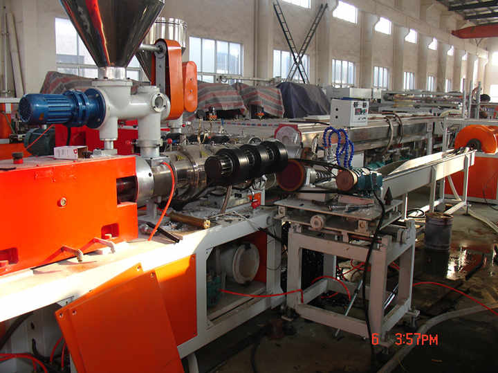 Fosita Automatic Plastic PVC Steel Extruders for Pipes