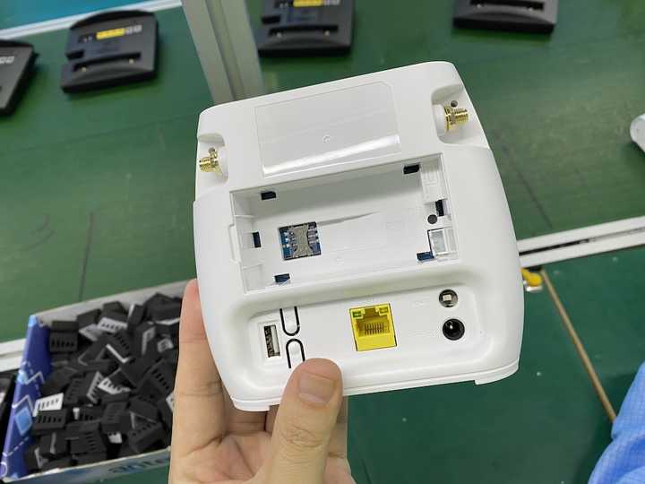 IEASUN ZLT S10 & S12 LTE 4G CPE Routers for Reliable Internet