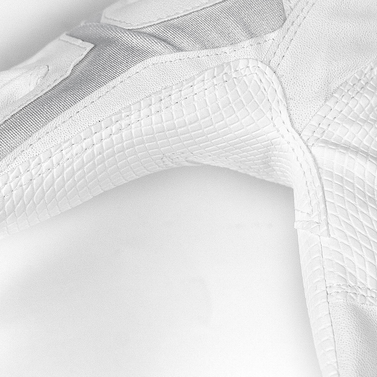 How to Choose the Best Softball Fielding Gloves: A Complete Buying Guide