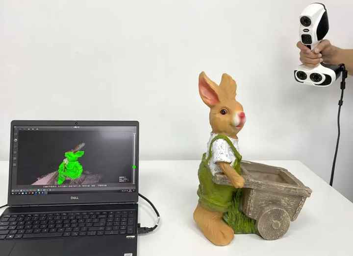 High-Speed Handheld 3D Scanner with Large Scanning Area
