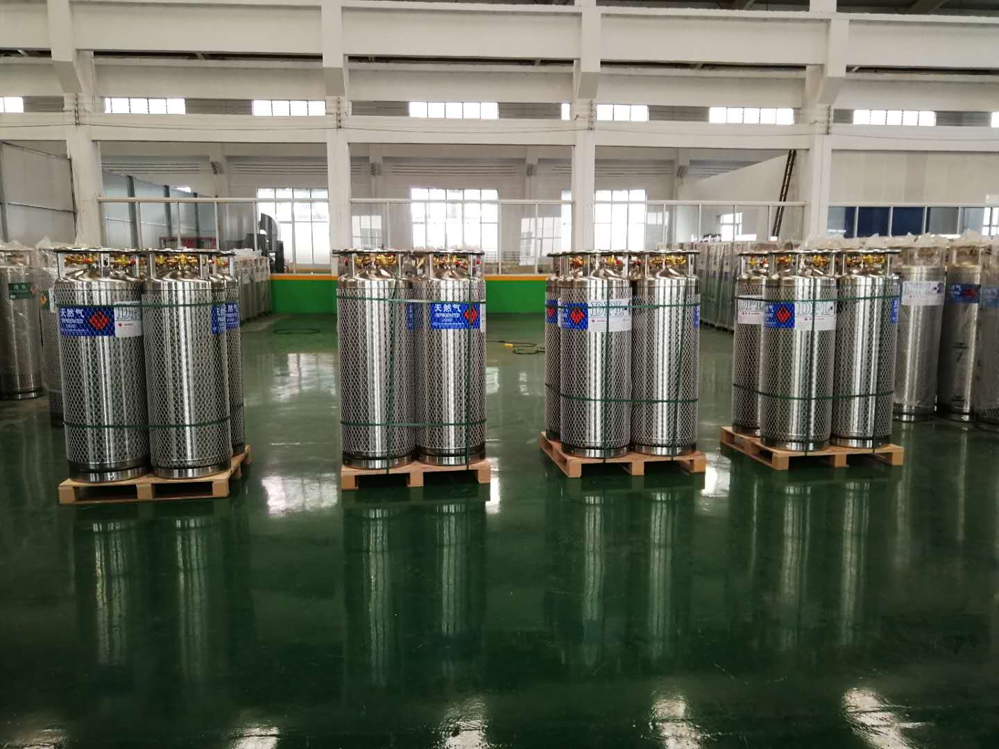 195L 2.0MPa Vertical Cryogenic Dewar Cylinder Liquid Oxygen Dewar Tank ...