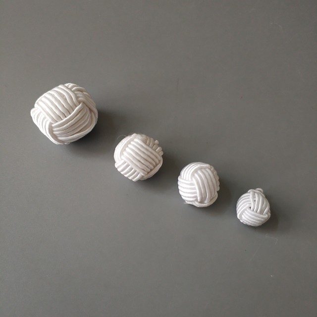 Guangzhou Trendline Trading Co., Ltd. - Laces, Buttons