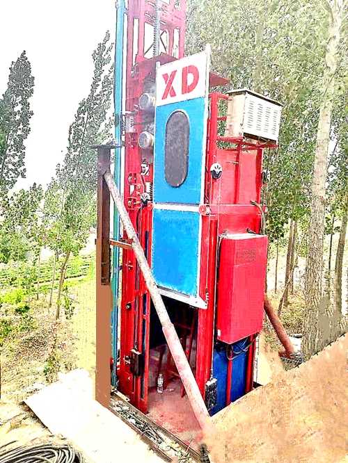 Outdoor SC200 Building Exterior Tower Elevator for Personnel and Cargo