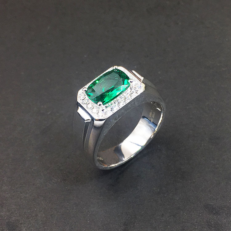 How to Choose the Best Mens Emerald Ring: A Complete Buying Guide