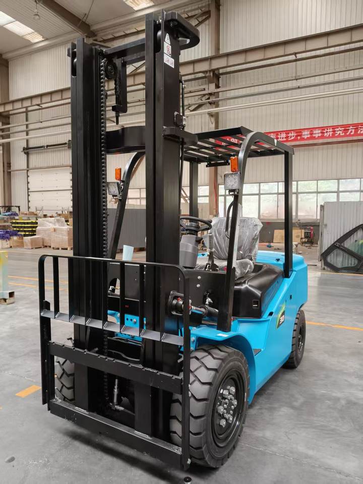 4 Wheel Electric Counterbalance Forklift Converted from Diesel Zero ...