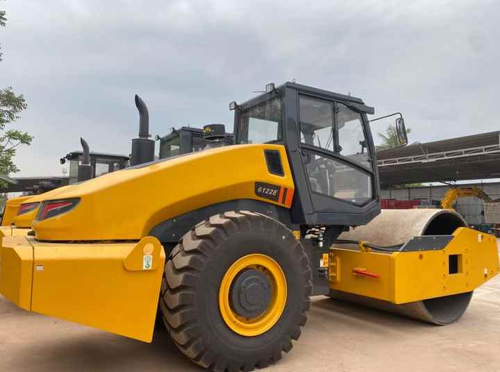 Original Liugong 6122E 22Ton Fully Hydraulic Vibratory Road Roller ...