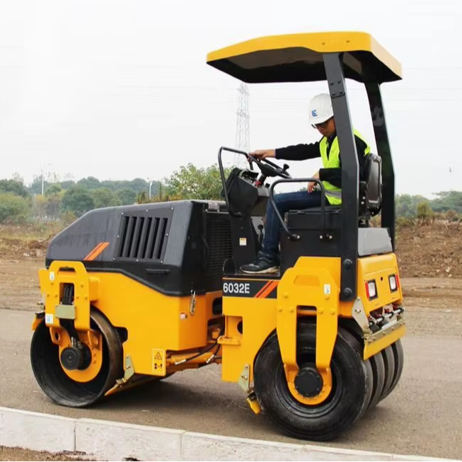 3.3 Ton Road Roller Machine CLG6032E, Cost-Effective Double Drum ...