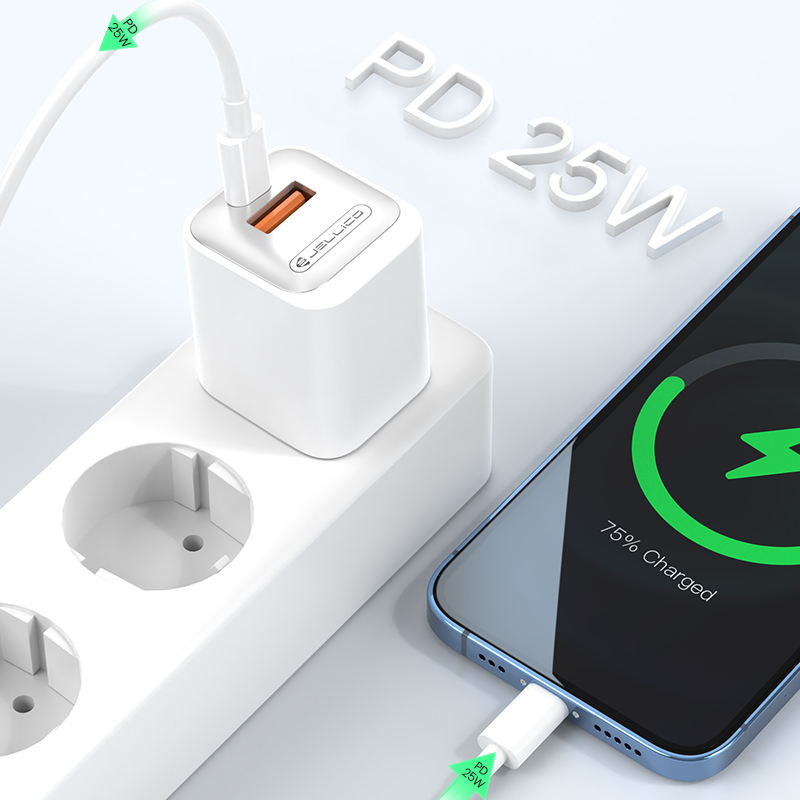 Travel Adapter PD 25W PD 3.0 QC3.0 Super Fast Charging USB-C Universal ...