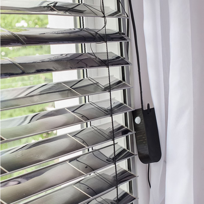 Photovoltaic Solar Panel Smart Solar Blinds Power Generation Solar ...
