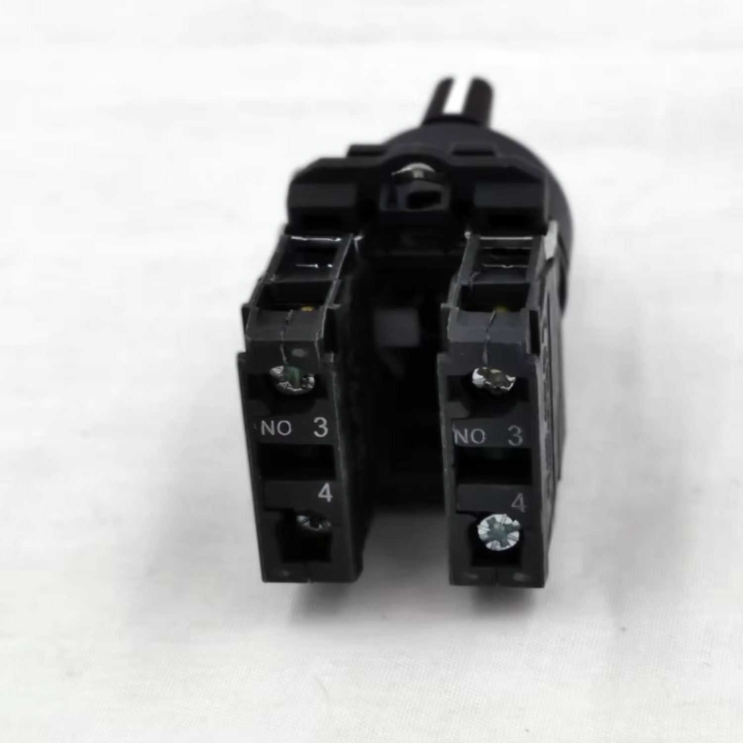 How to Choose the Best Latching Switch for Your Project: A Complete Guide