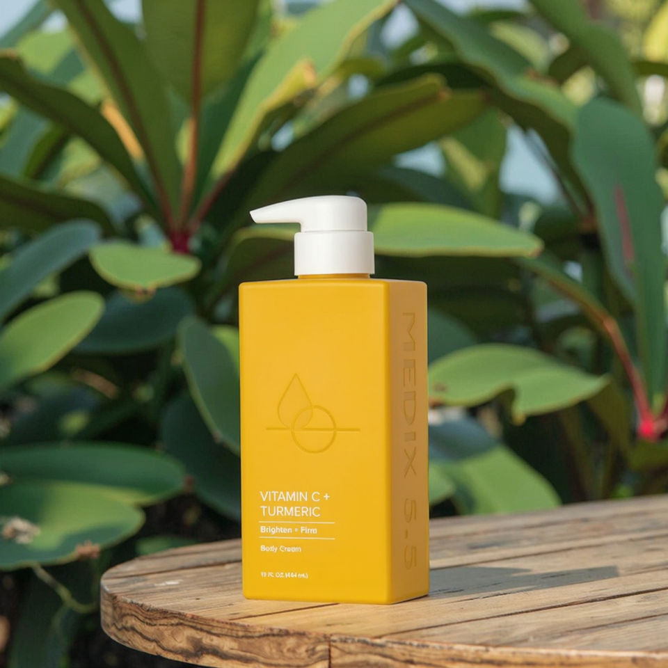 Medix 55 Hydrating Vitamin C & Turmeric Body Lotion
