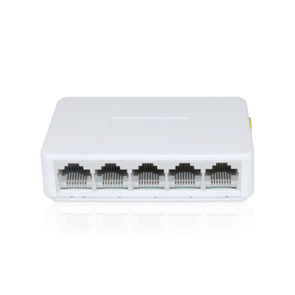 5 Port 10/100Mbps Unmanaged Ethernet Switch Plug and Play RJ45 Network ...