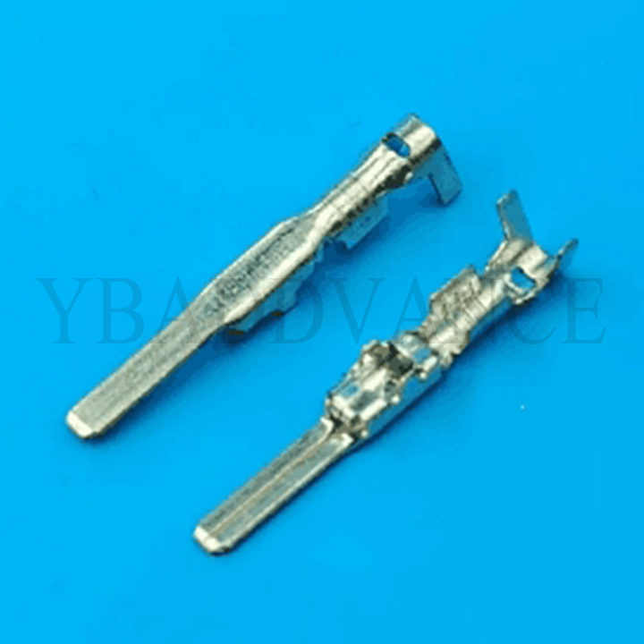 S-umitomo Electrical Connector Male Terminals 16-20 AWG