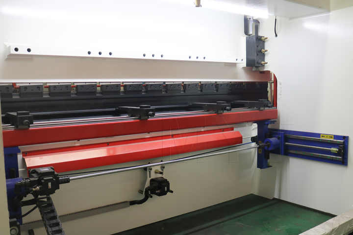 MYT 110 160 175TON CNC Hydraulic Sheet Metal Bending Machine Fully Automatic Press Brake Machine ...