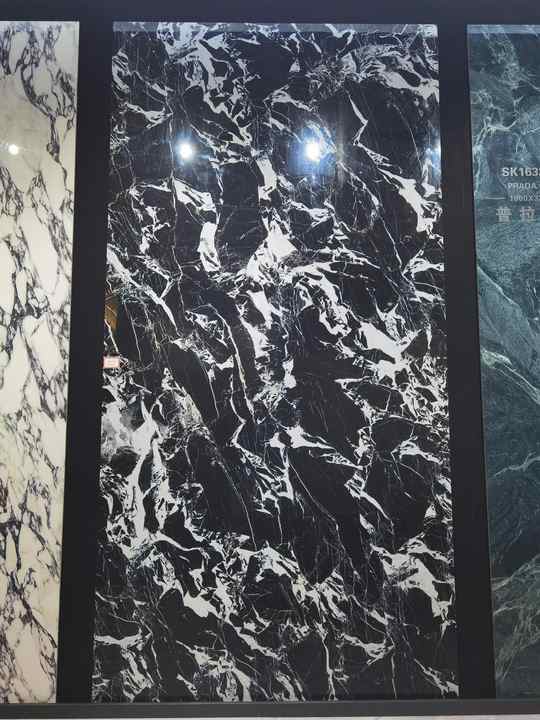 Durable Sintered Stone Cladding - Perfect for Modern Spaces