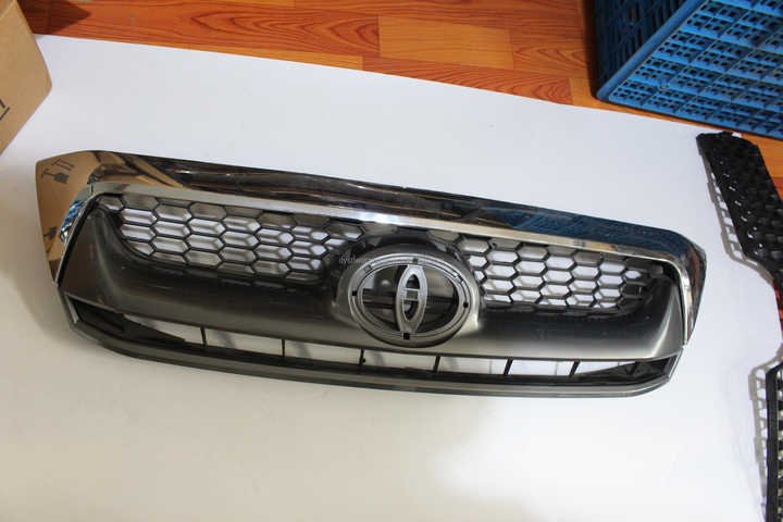 Auto Parts Body Kits Grille Front Bumper Grille for toyota Hilux Vigo ...