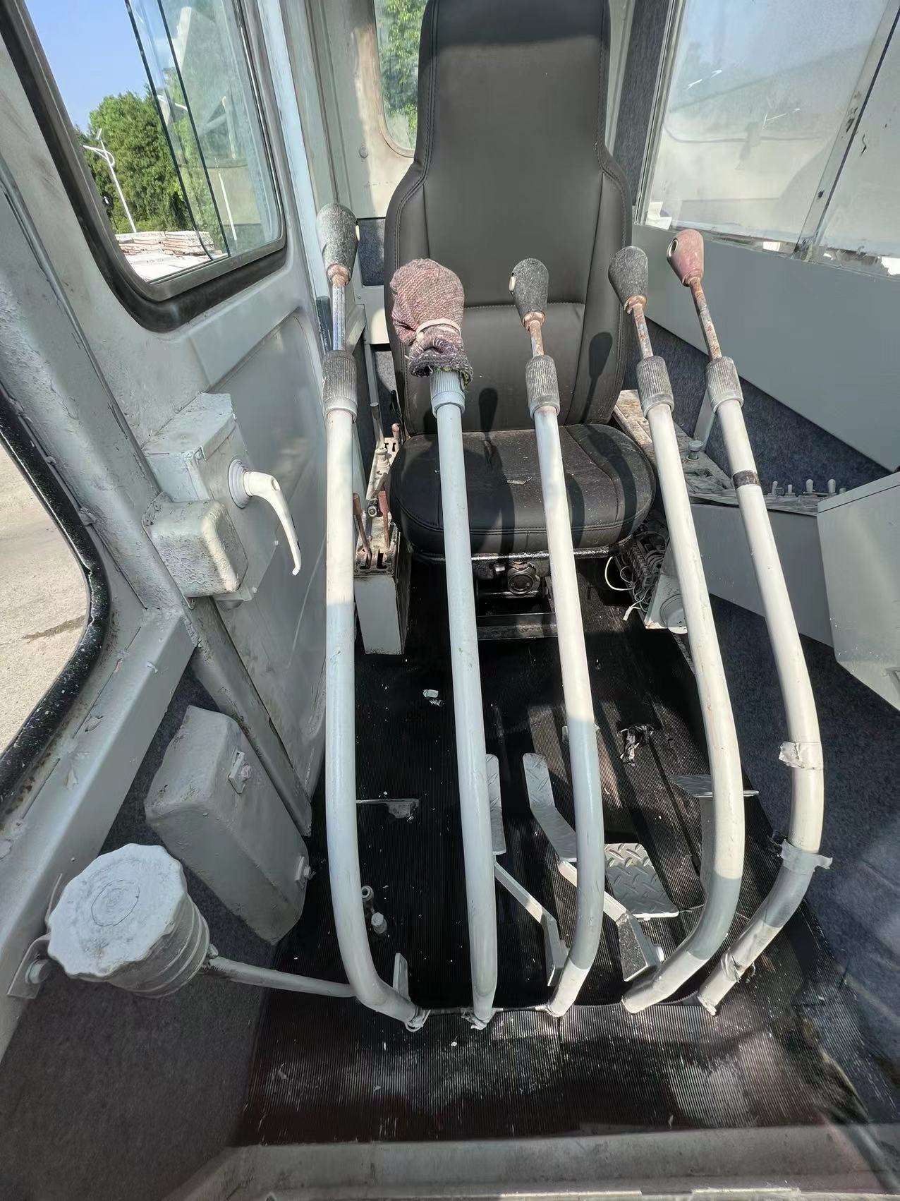 قطع غيار تادانو - جودة ومتانة لمعدات الرافعات