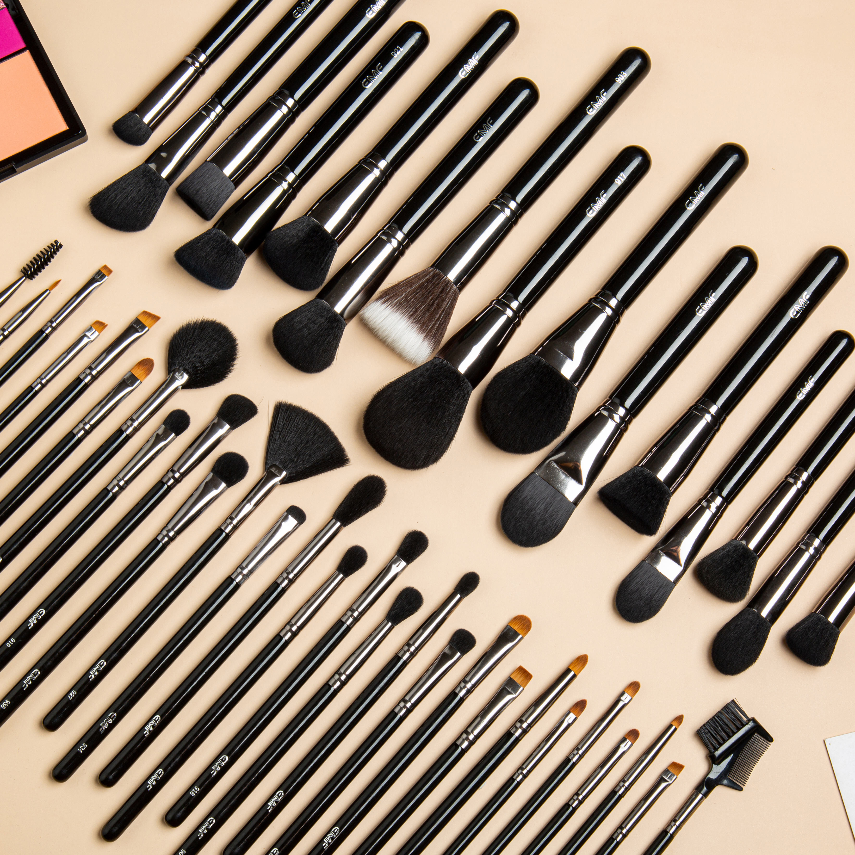 How to Choose Luxury Makeup Brushes Vegan: Top Tips & Buying Guide