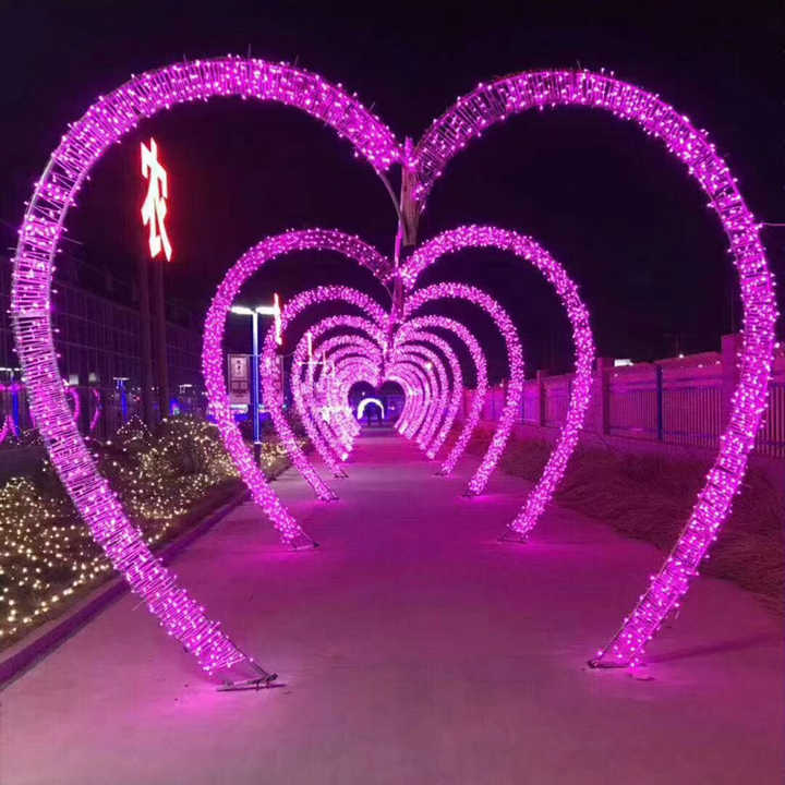 Uplumin Outdoor 3D LED Christmas Heart-Shaped Arch Lighting