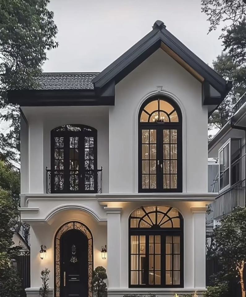 Stainless Steel Sliding Window with Tempered Glass Plastic Frame ...