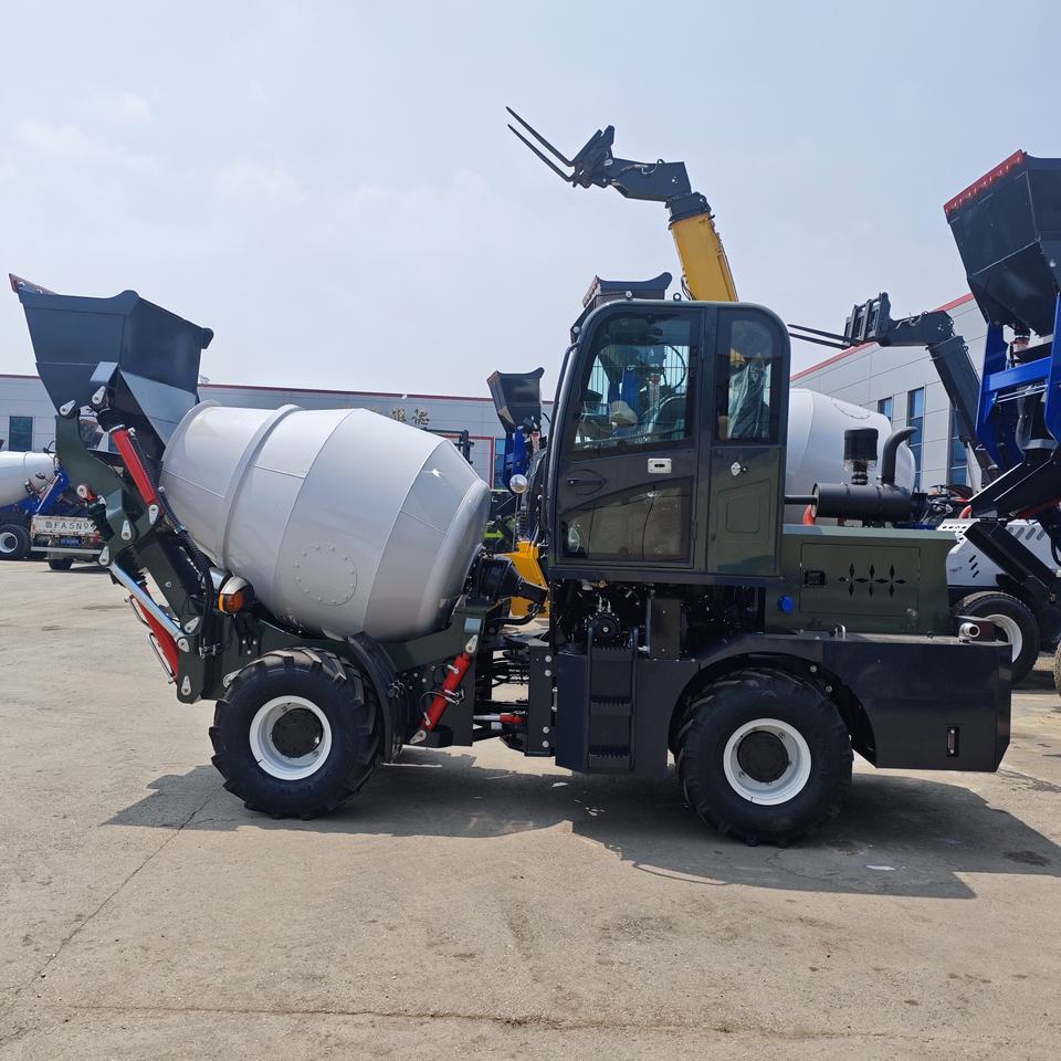 Chinese NEW Concrete Large Capacity Mixer Truck With Low Price & Low ...